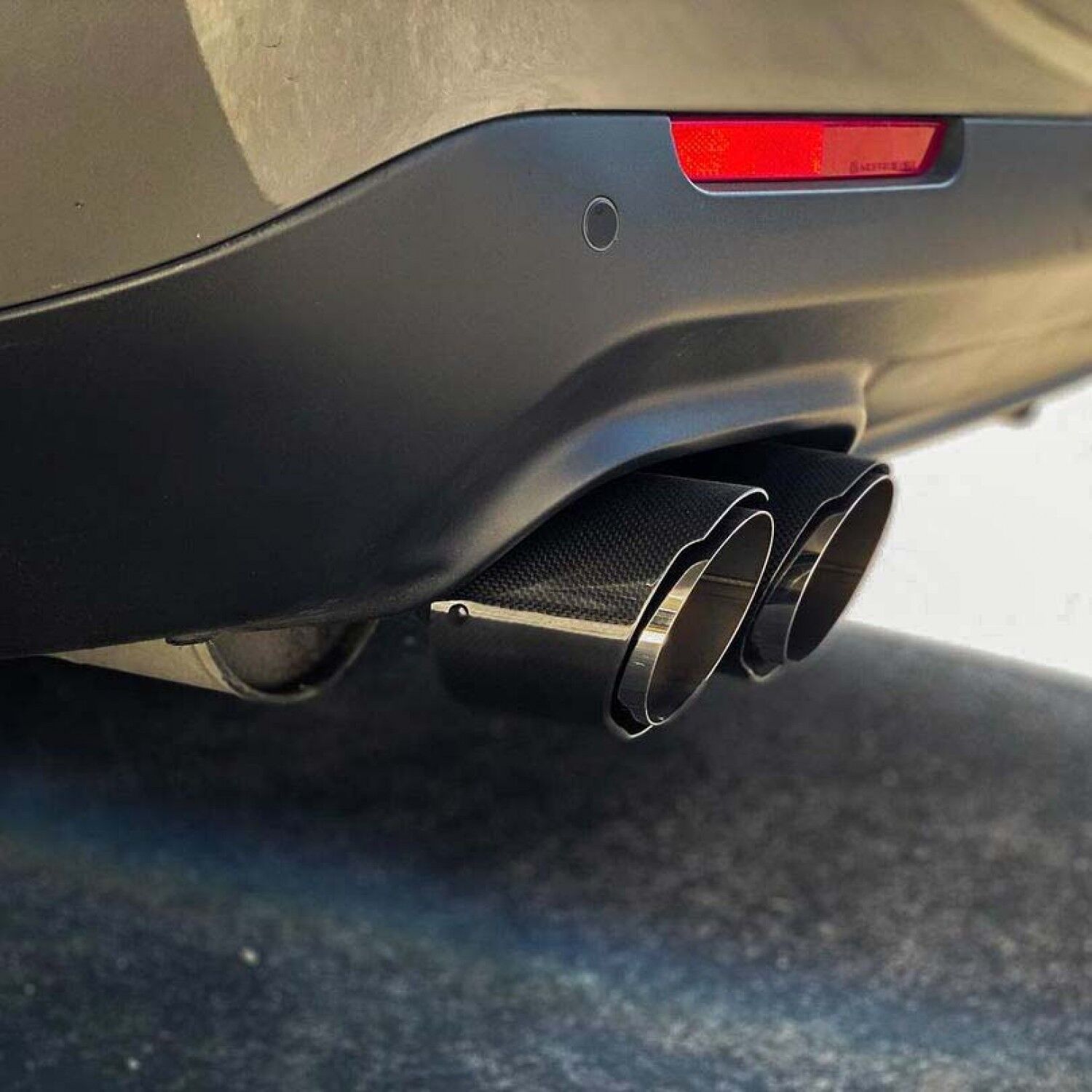 Vicrez Carbon Fiber Dual 9" Exhaust Tips vz101895 | Dodge Challenger ...