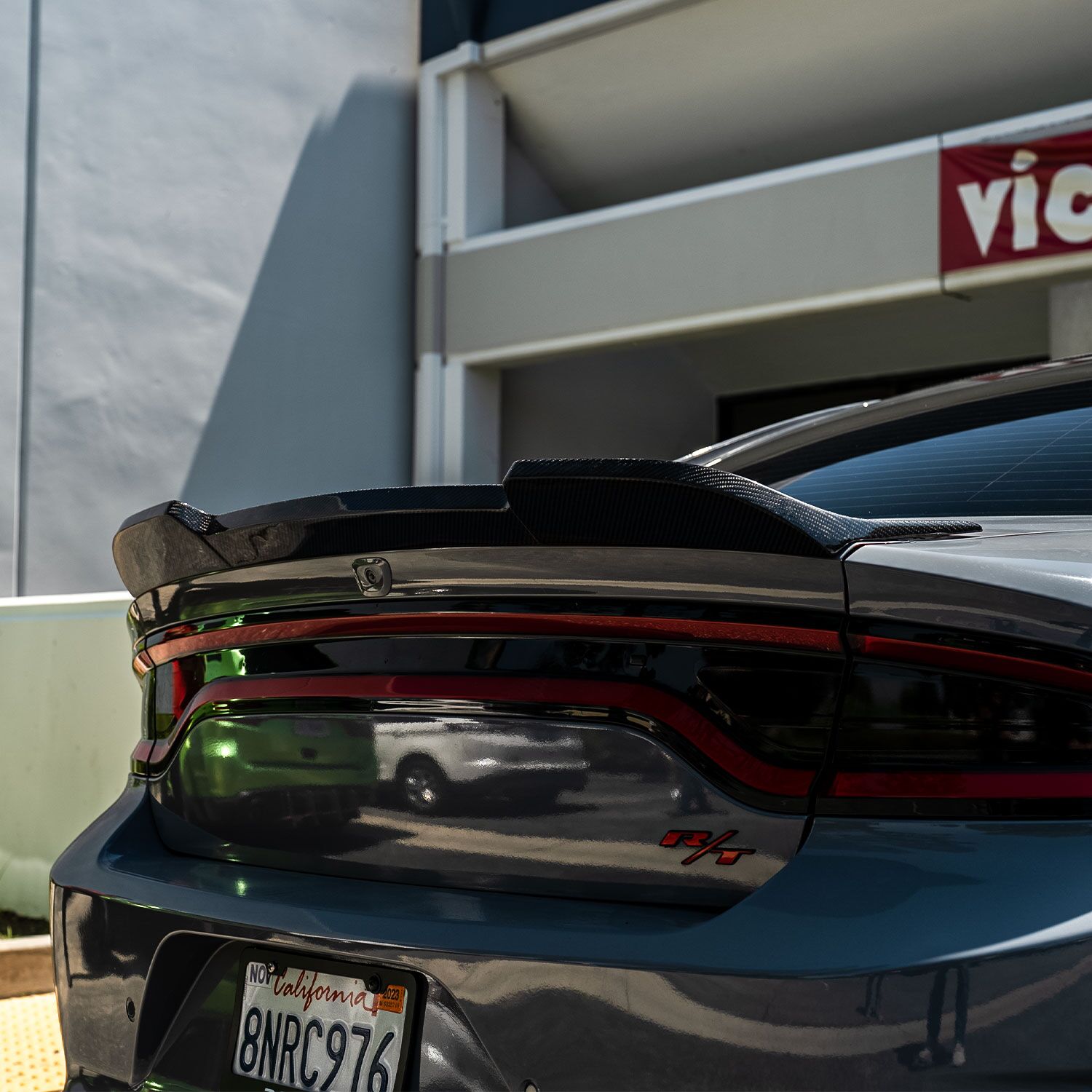 Vicrez Carbon Fiber Rear Wing AT Style Spoiler vz101301| Dodge Charger ...