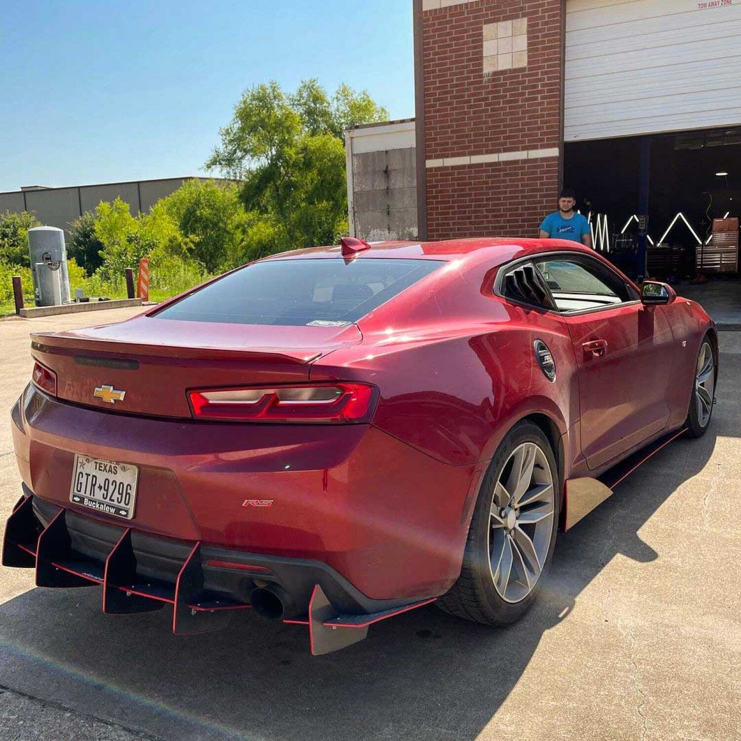 Vicrez Centa VR2 Rear Diffuser vz102138 | Chevrolet Camaro 2016-2024