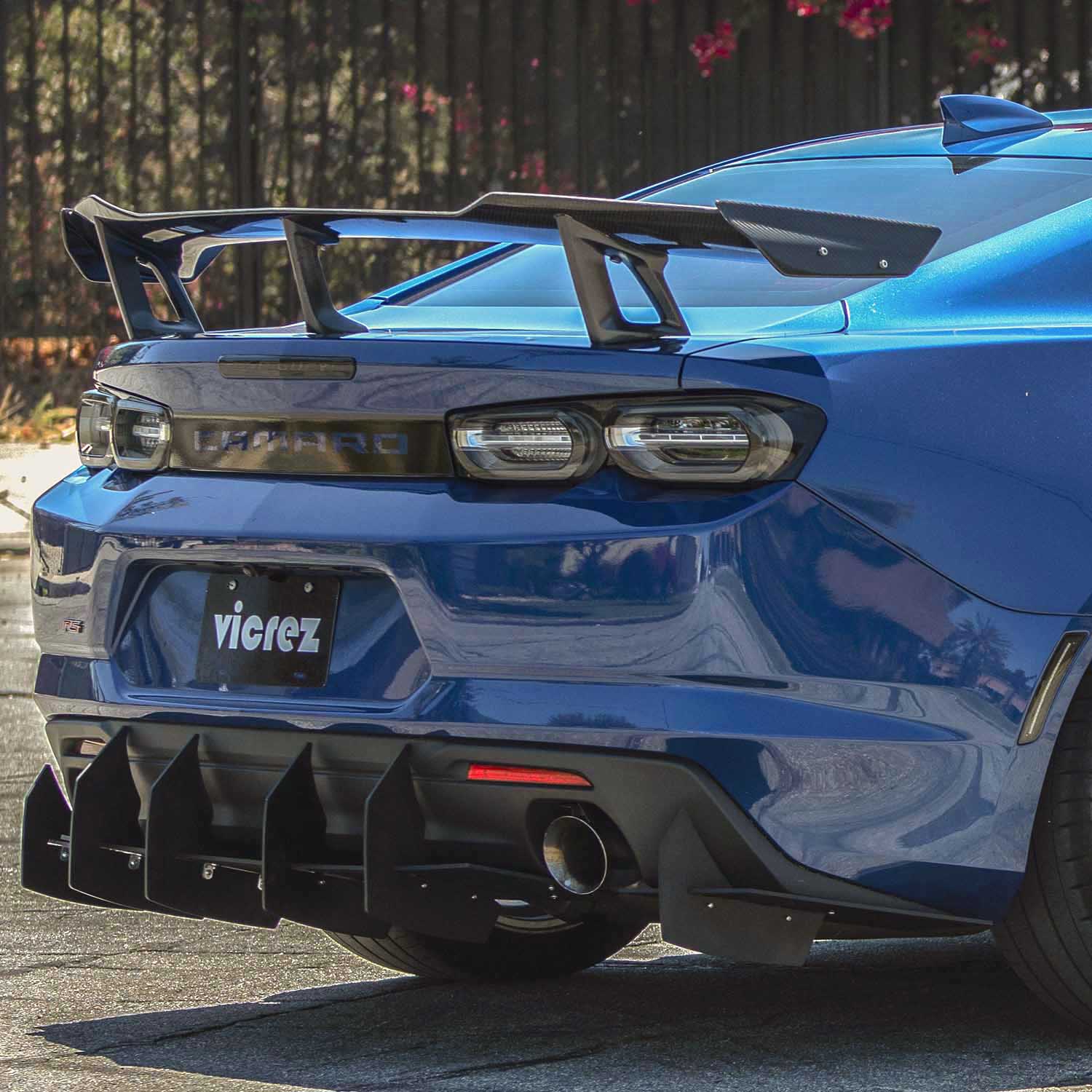 Vicrez Centa VR2 Rear Diffuser vz102138 | Chevrolet Camaro 2016-2024