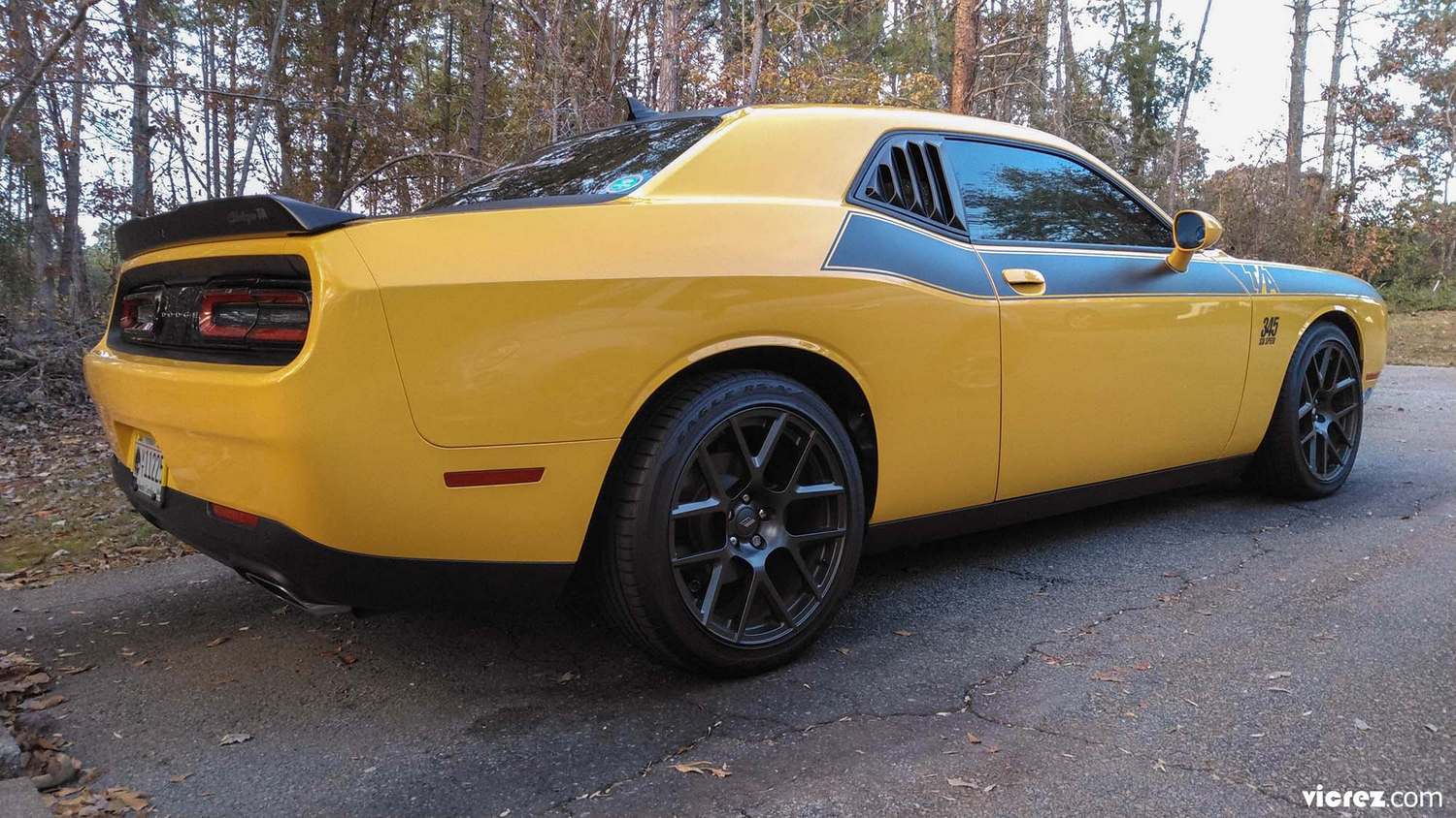 Vicrez LV Style Quarter Window Louvers vz100861 | Dodge Challenger 2008 ...